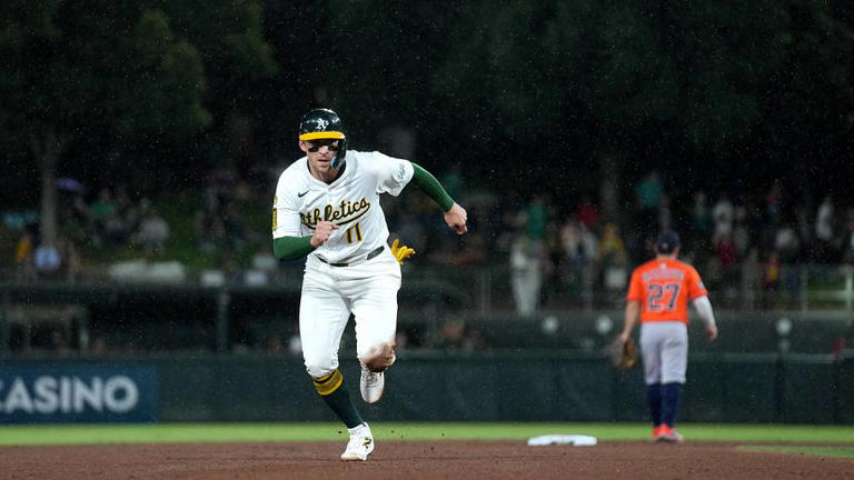 Red Sox-Athletics 'closing in' on trade to send Brett Harris to Boston