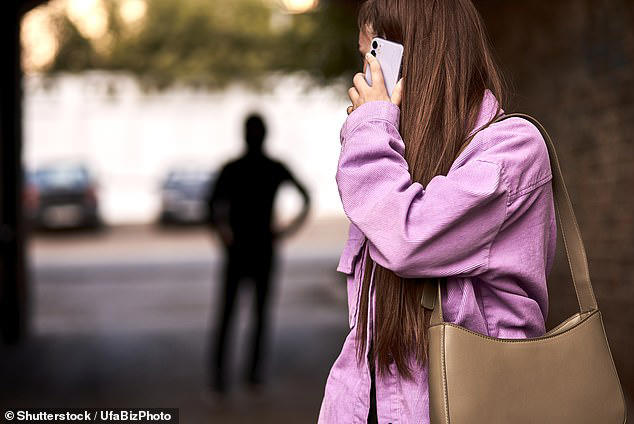 Mass phone alert to go off later this month could spell disaster for ...