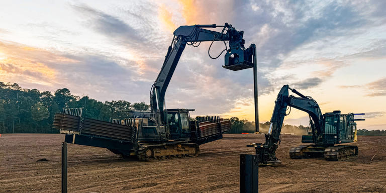 Autonomous construction bots are building the solar infrastructure ...