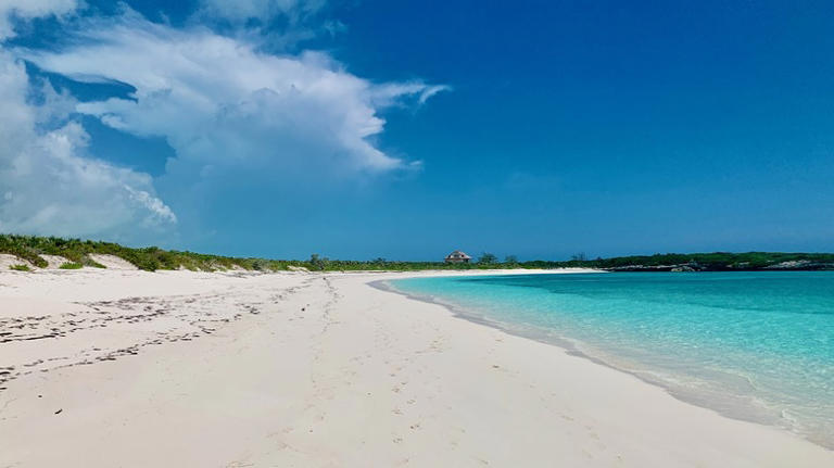 9 secret gorgeous beaches in the Bahamas tourists often miss