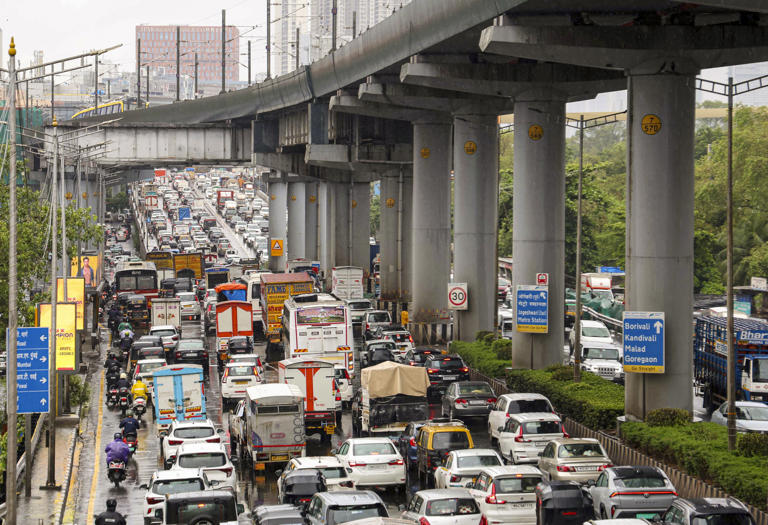 Mumbai, Thane and Palghar battered by heavy rain; waterlogging disrupts ...