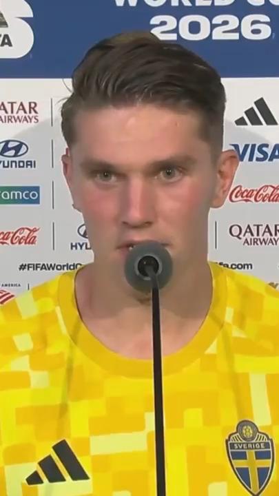 Vertical soccer WC26 Sweden mixed zone