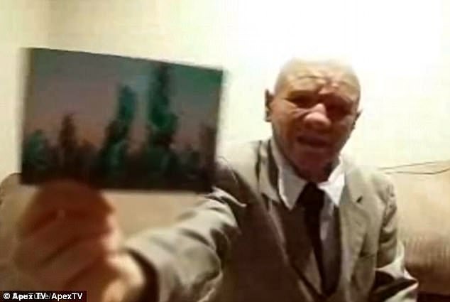 Time traveler claiming to be from 2118 predicts World War 3 and reveals ...