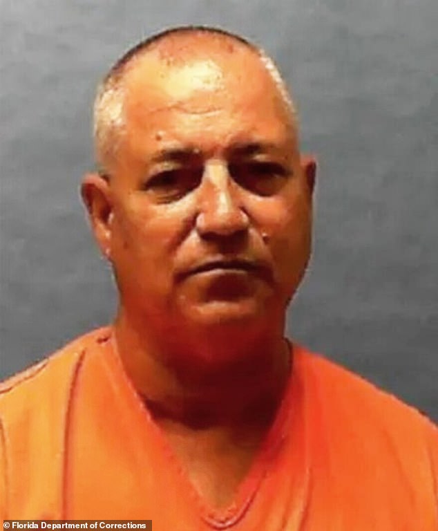 Report: Family gifts DeSantis Sharpies in bid to fast-track killer's ...
