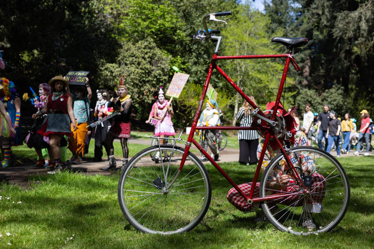 Hundreds show up to Portland clown march, in silly day of joyous protest