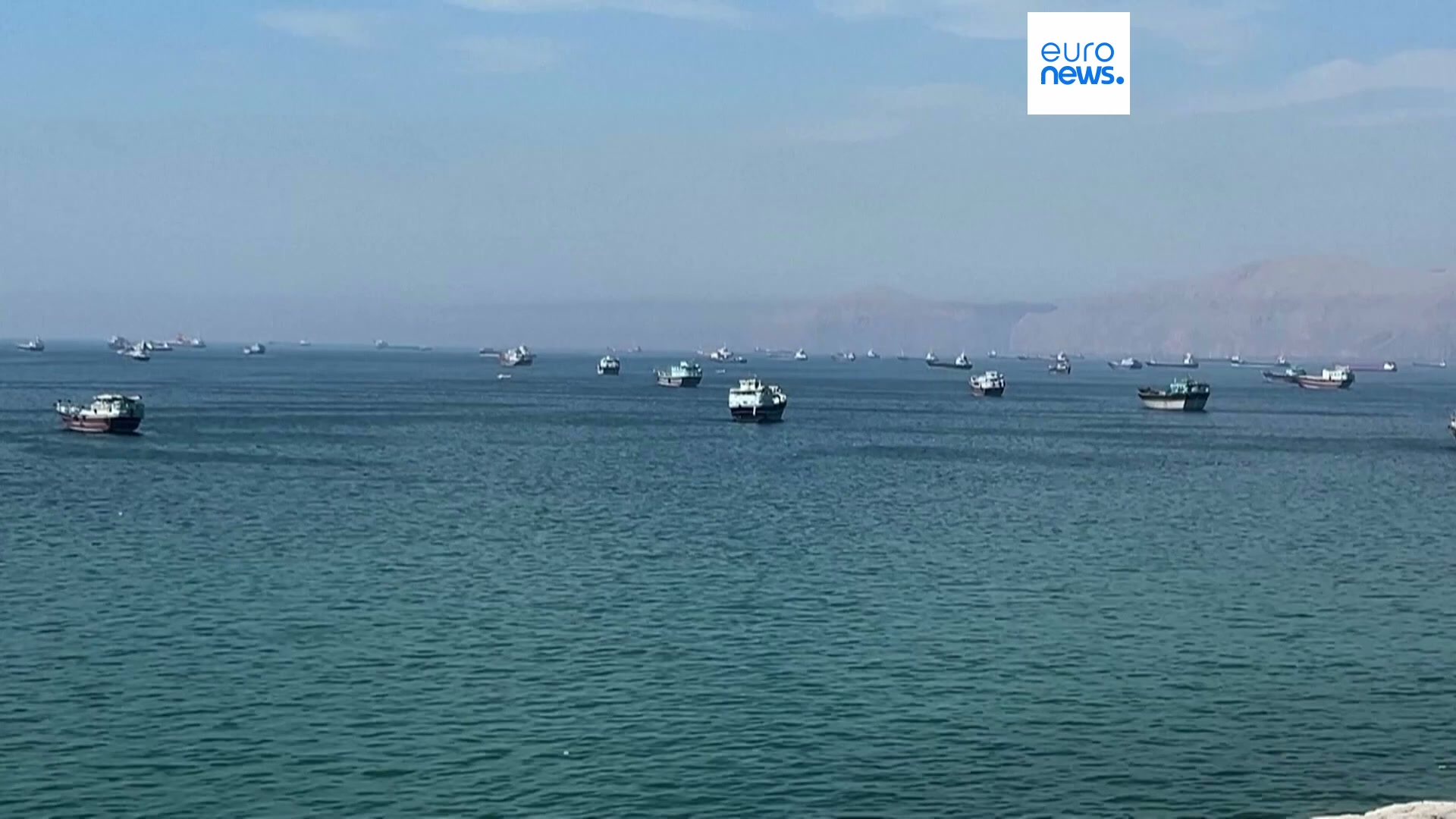 Ship runs aground in Hormuz as Iran insists on controlling the strait