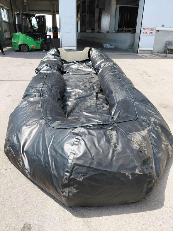 Inflatable boats set to carry 1,700 illegal migrants across Channel ...