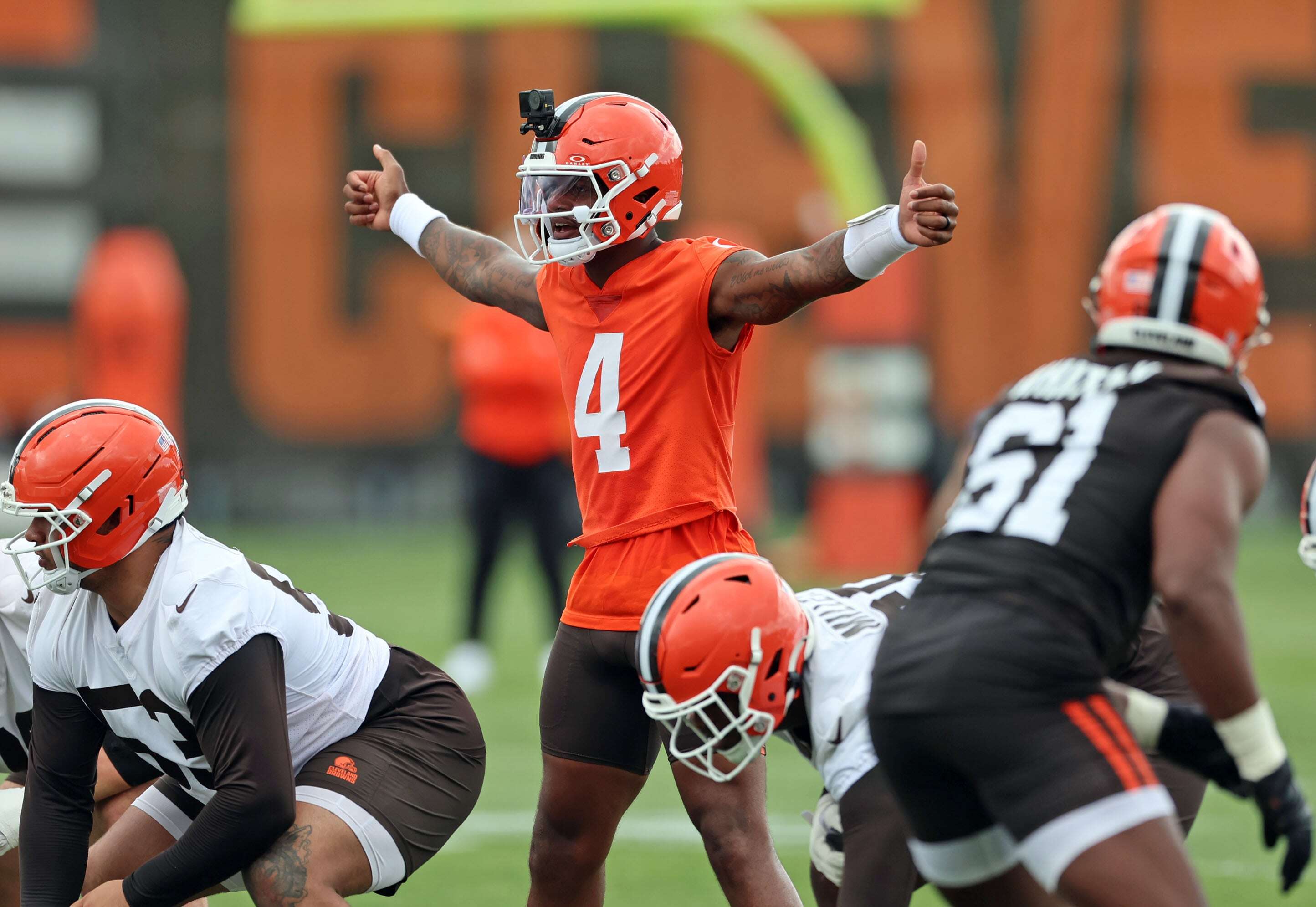 Deshaun Watson returns to Browns practice facility to throw to Harold ...