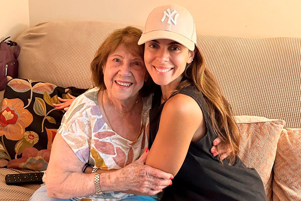 Jamie Lynn Sigler's 'old woman' taste in morning music and the sweet ...