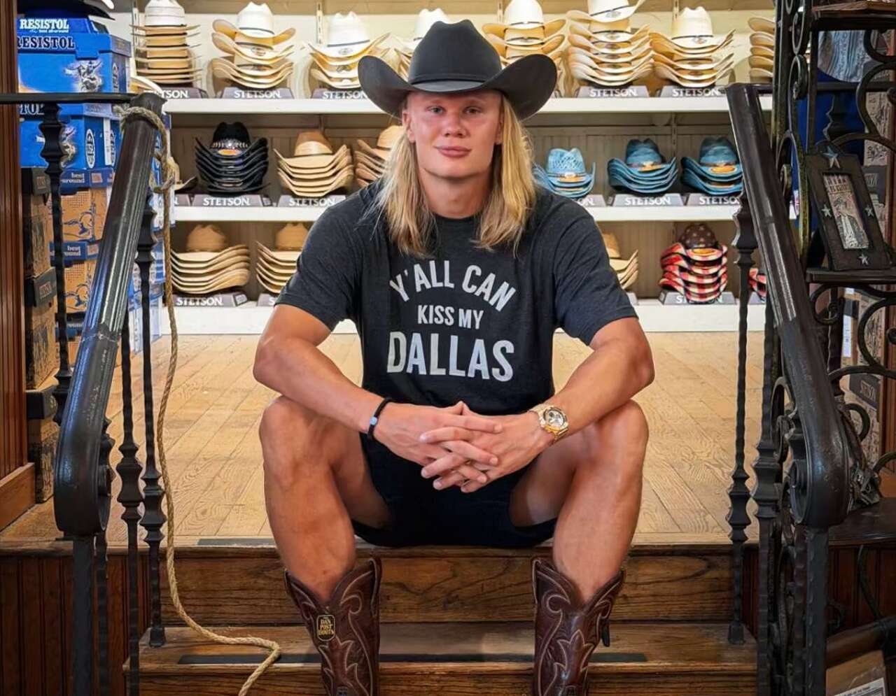 Erling Haaland embraces Texas with cowboy hats, boots and roller coasters