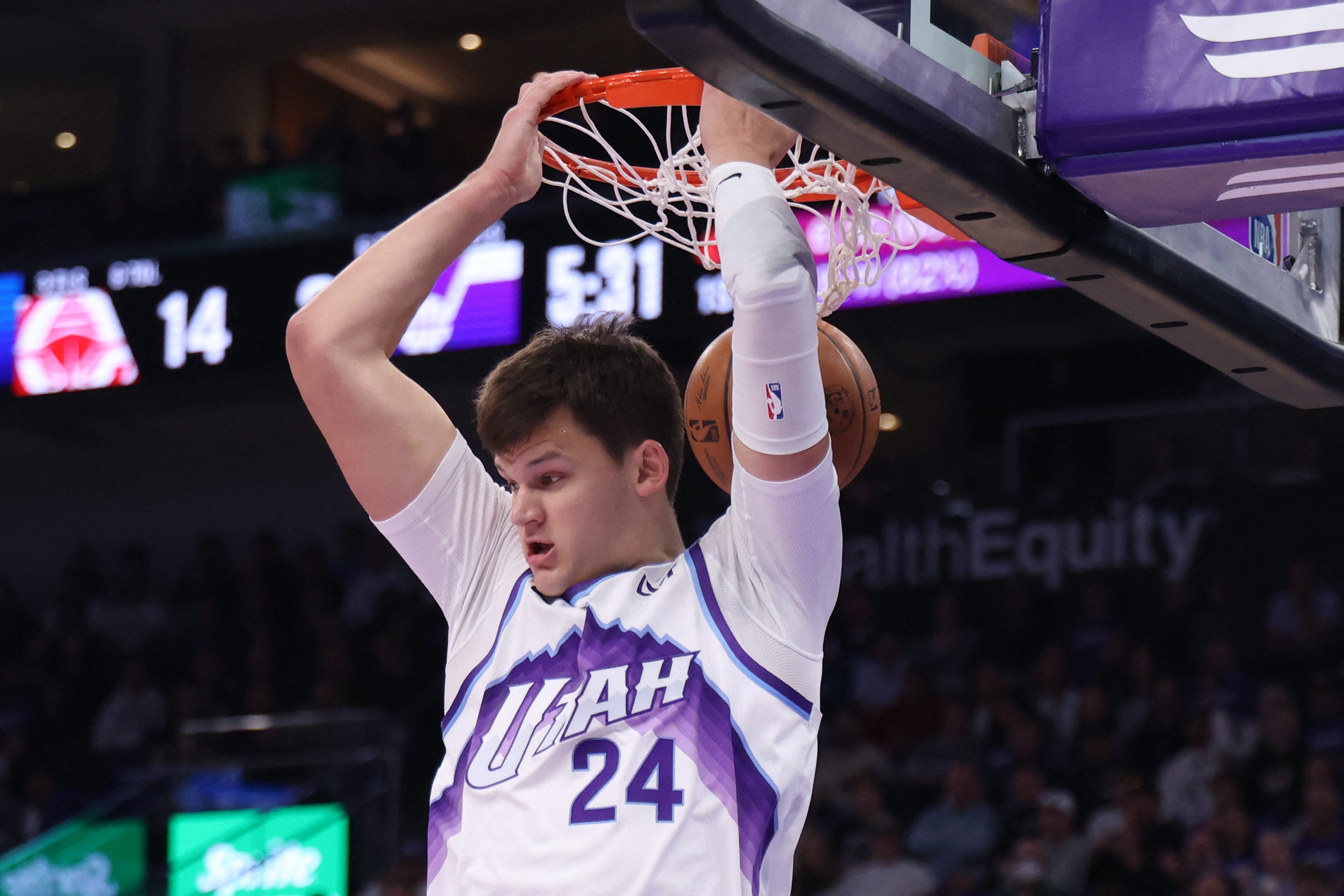 Jazz roster and starting lineup after Walker Kessler trade