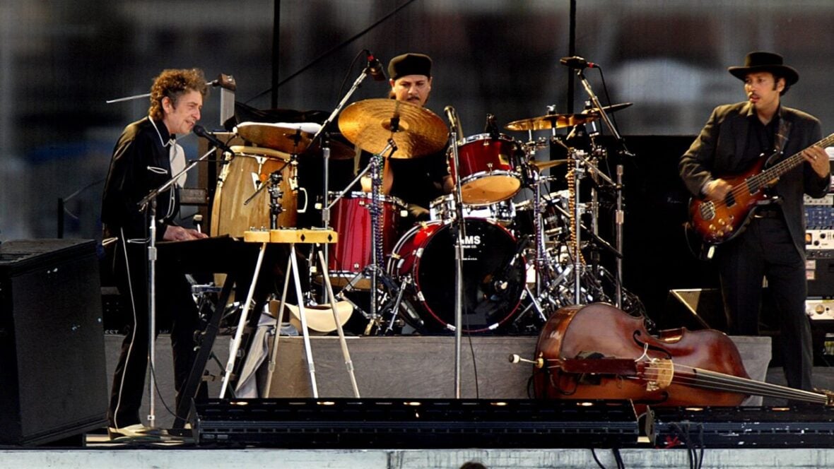 Bob Dylan’s guitarist Bob Britt shuts down rumor he was 'fired'