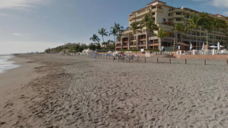 Southern California couple witnesses deadly crocodile attack in Puerto ...