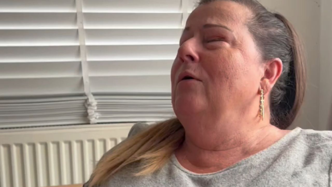 Daughters reunite to gift mum a new puppy following her dog’s tragic demise