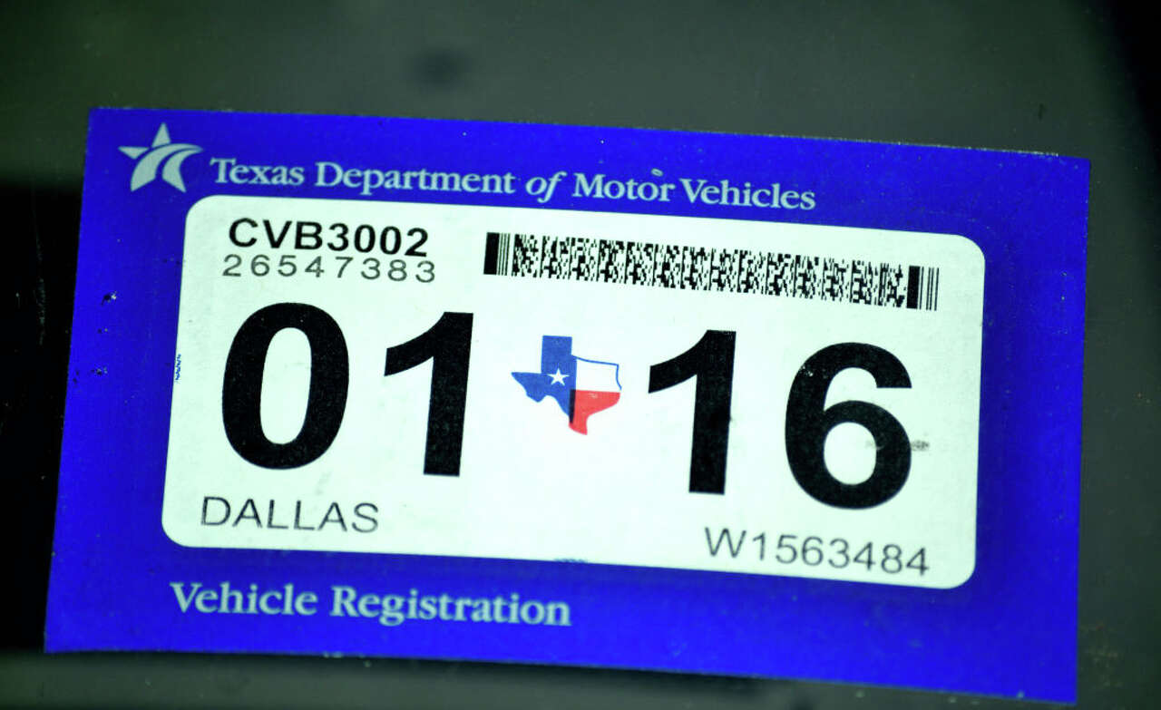 When is it illegal to drive with an expired sticker in Texas?