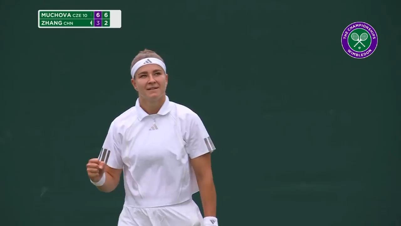 Second round wins for Muchova and Fucsovics at Wimbledon