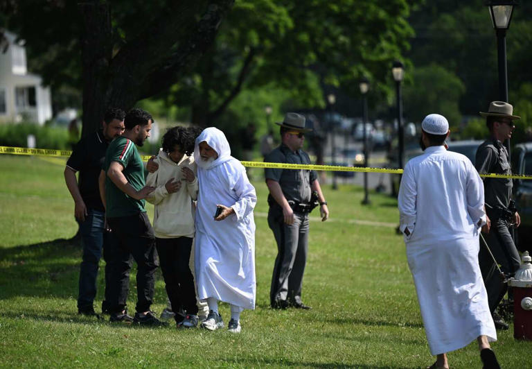 Family of Harbe Nagi to hold community visiting hours Wednesday