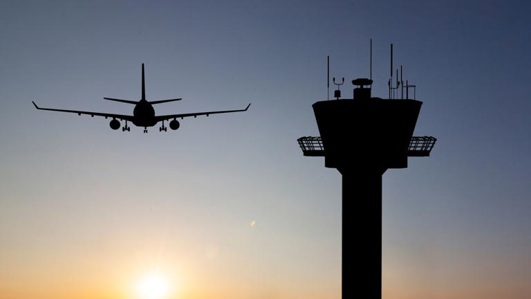 FAA partners with AI firms to enhance air traffic control safety