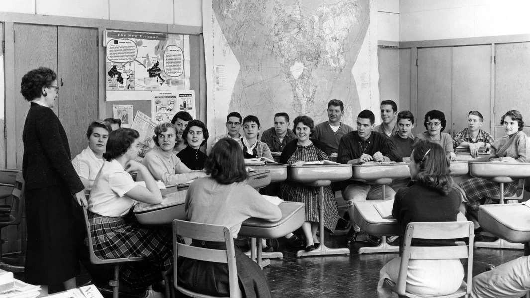 10 social etiquette rules from the 1960s