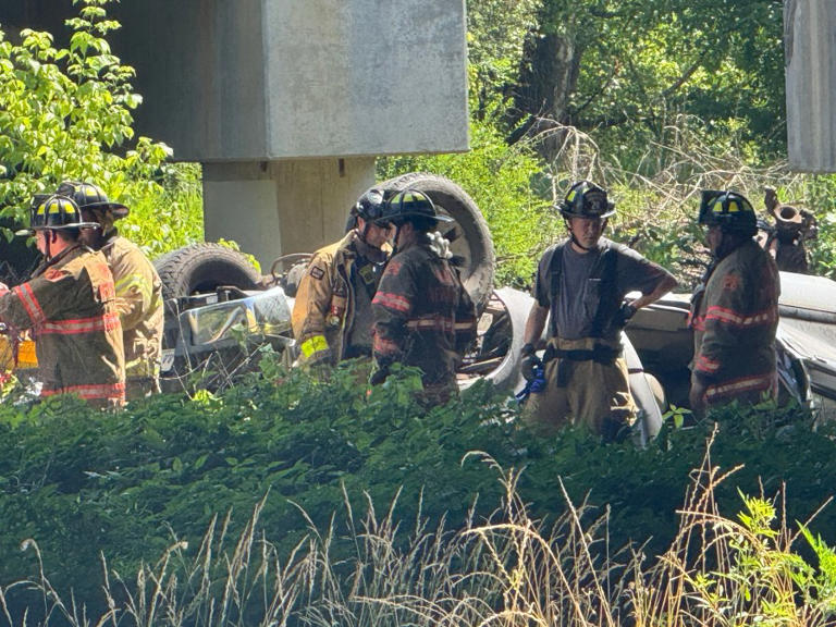Teen dead, driver charged in deadly North Carolina crash that sent ...