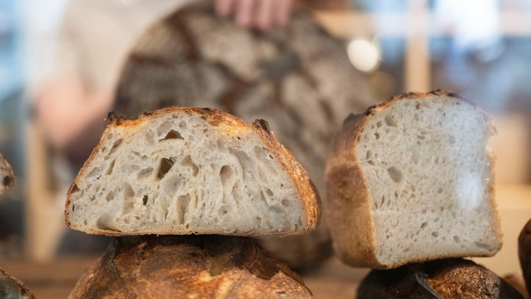 Secrets behind irresistible restaurant bread