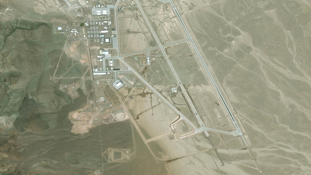 Secrets and legends of Area 51