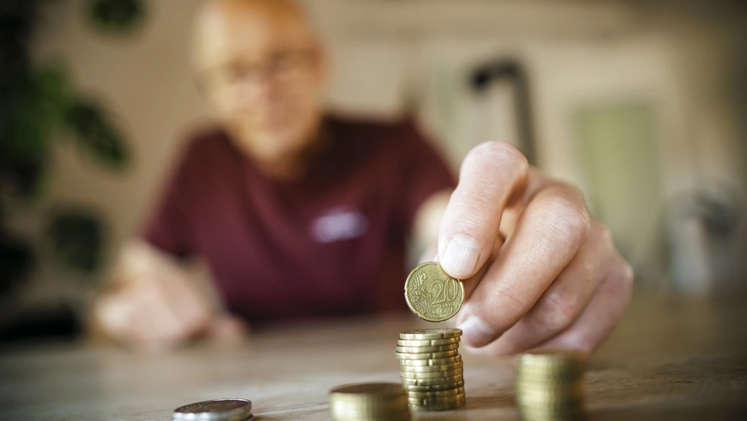 11 outdated boomer money habits threatening retirement