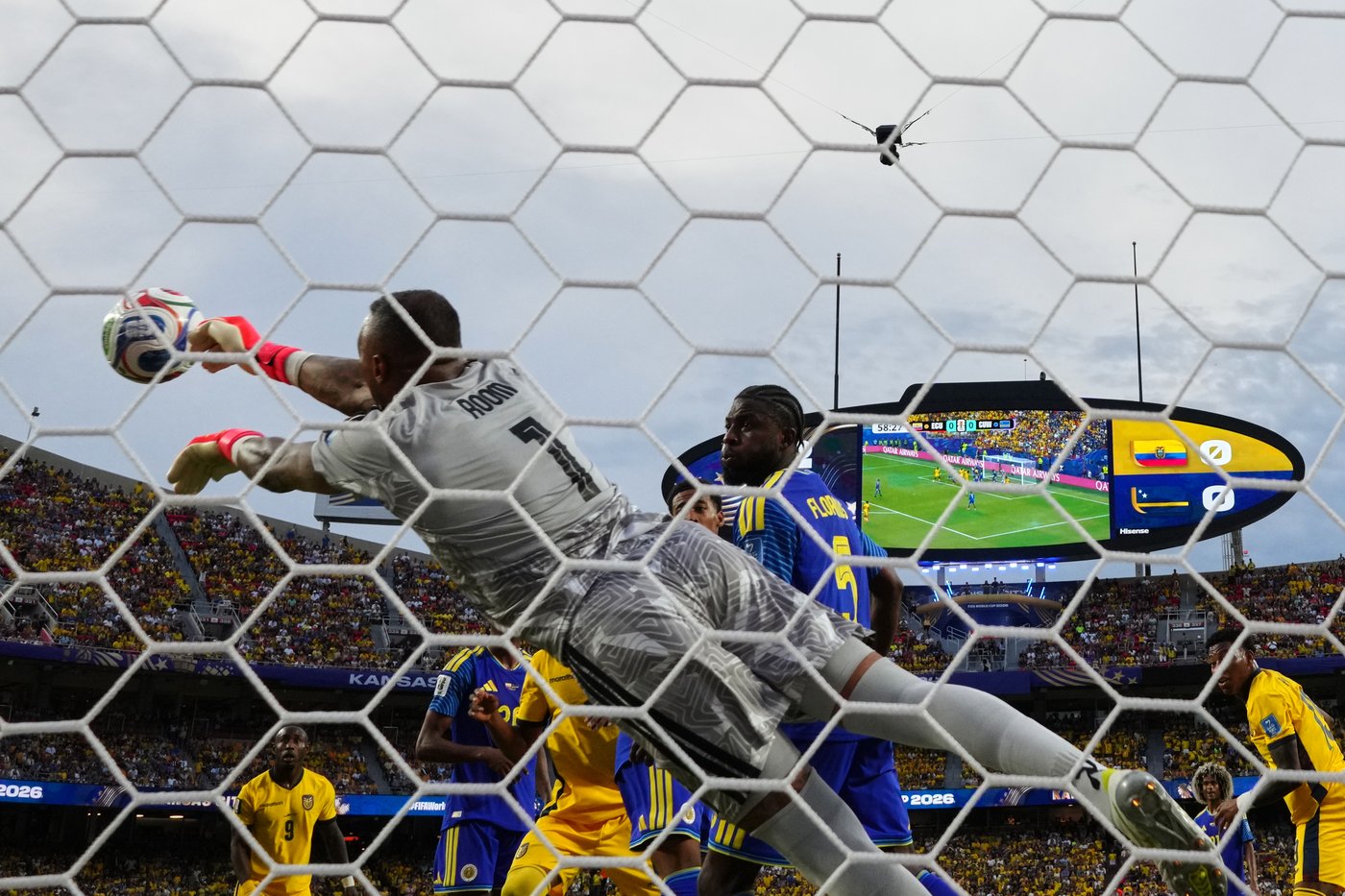 Curacao’s Eloy Room makes 15 saves, sends island nation to 0-0 draw ...