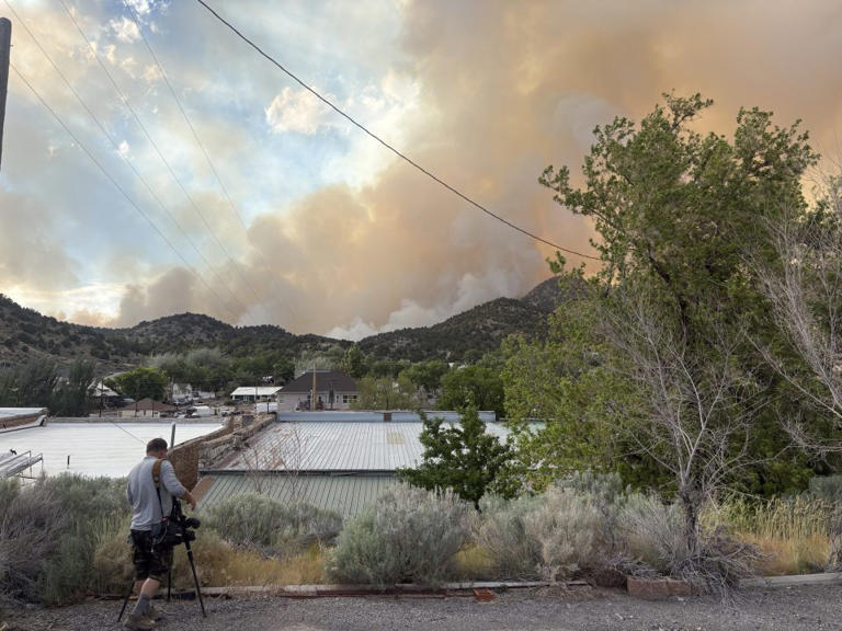 Fire start: Evacuations underway in Eureka as Iron Fire crosses 13,000 ...