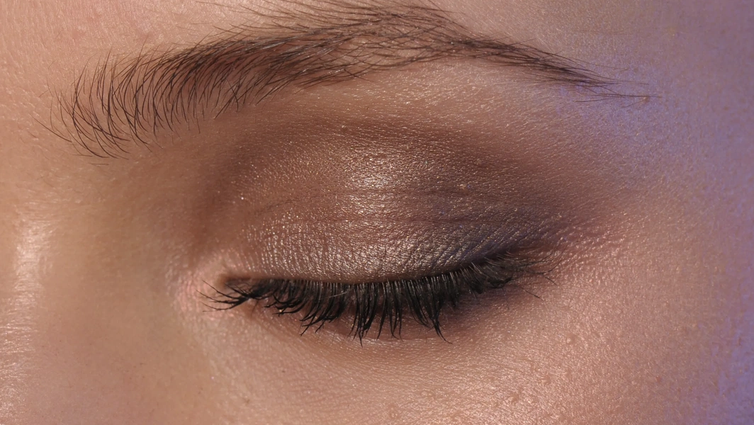 9 makeup and nail trends and mistakes in 2026