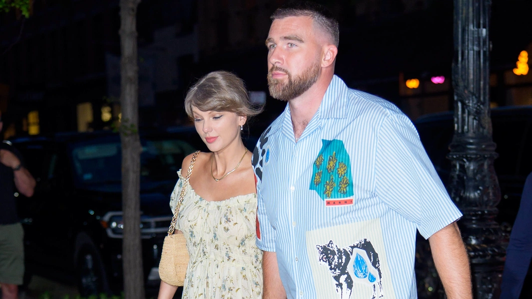 Tent near Swift’s Rhode Island home fuels but deflates wedding buzz