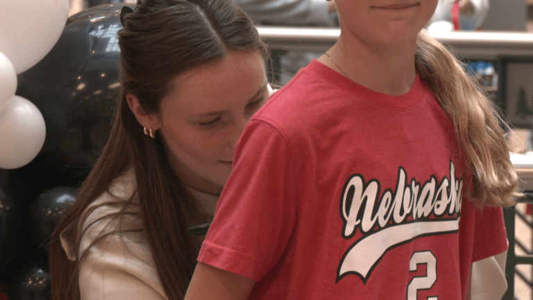 Fans show out for Bergen Reilly meet & greet