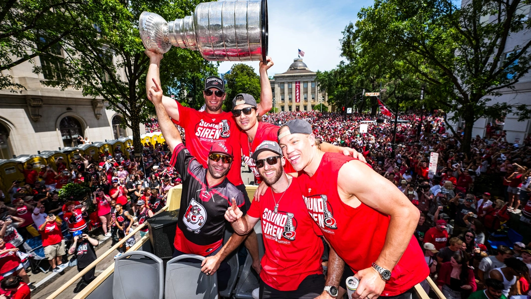 Hurricanes parade draws record 150,000 in Raleigh