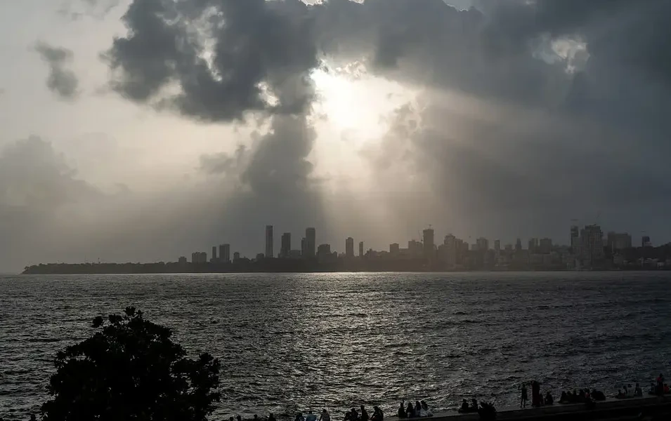 First monsoon showers bring relief but Mumbai's water crisis deepens