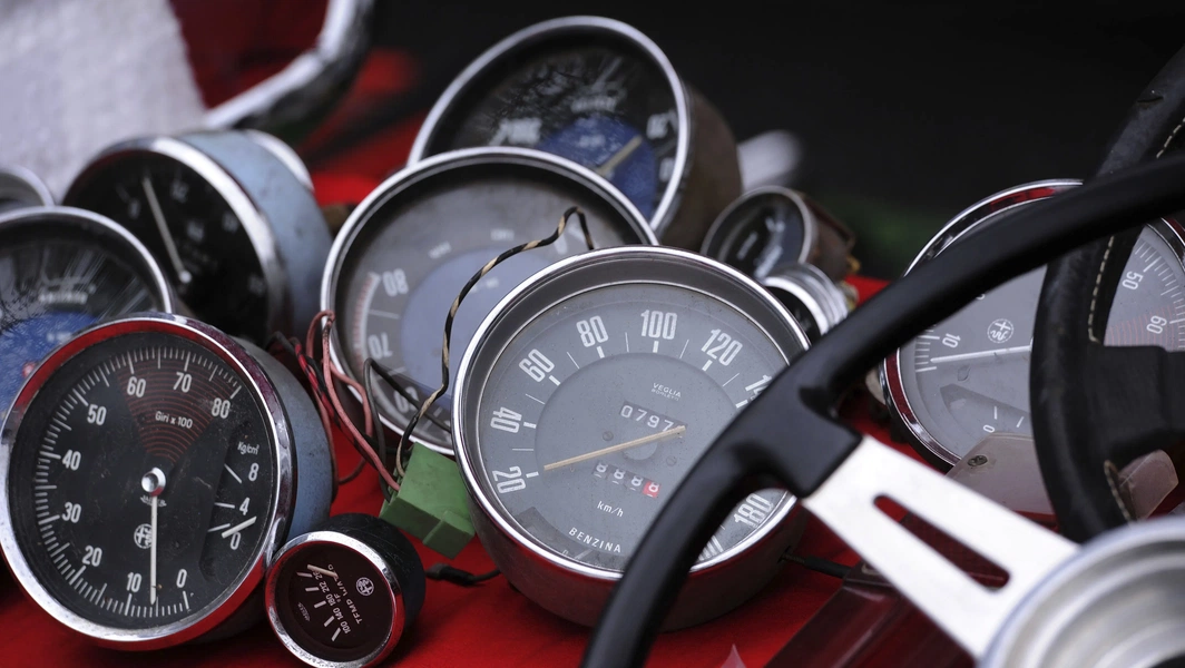 17 high-value vintage and exotic car parts