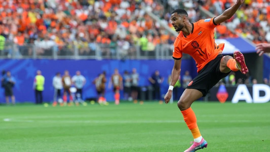 Netherlands thrash Sweden to set World Cup unbeaten record