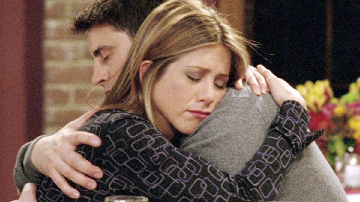 This is what happens to your brain if you receive few hugs per month