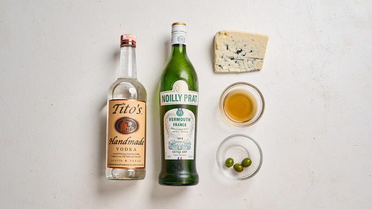 Briny blue cheese dirty martini recipe