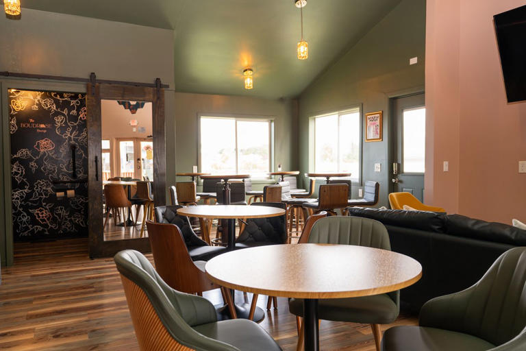 This tiny Michigan town has a historic lighthouse, cozy inns, and the ...