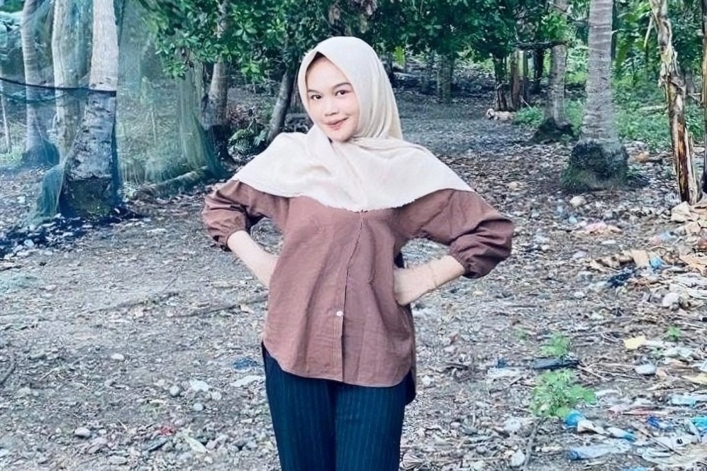 Indonesian teen drowns at clifftop selfie spot as tourist-site deaths mount