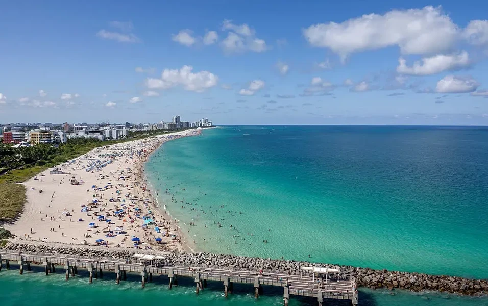 Southern Living names top retirement beach towns amid rising fees