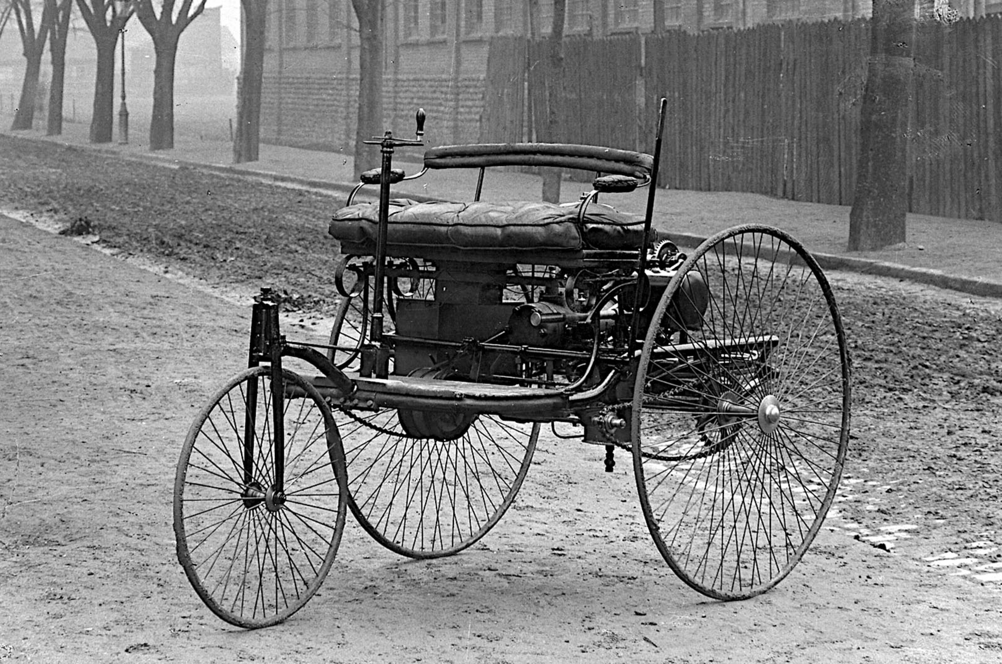 29 auto's van Daimler en Benz van vóór de fusie