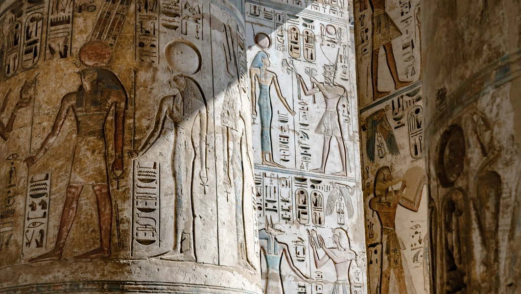 10 exclusive spaces of the ancient world