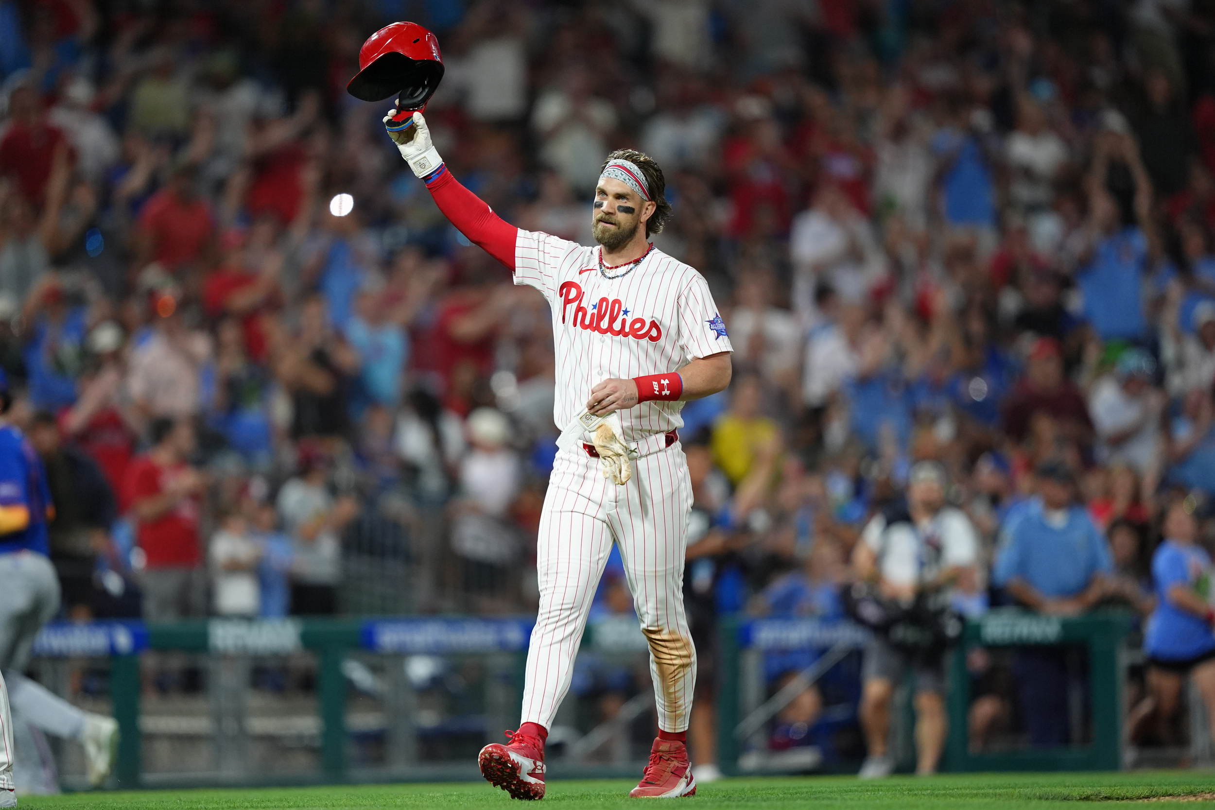 Phillies' Bryce Harper breaks out of slump in big win over Mets