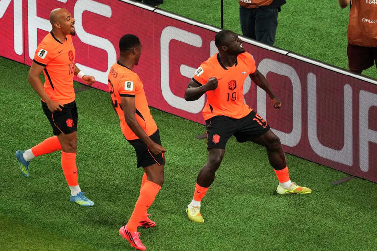 The Netherlands' new-look 'Clockwork Orange' routs Sweden to get back ...