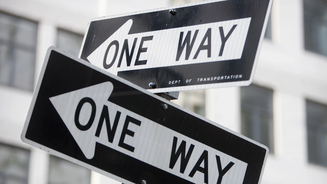 4 funny and unusual road signs