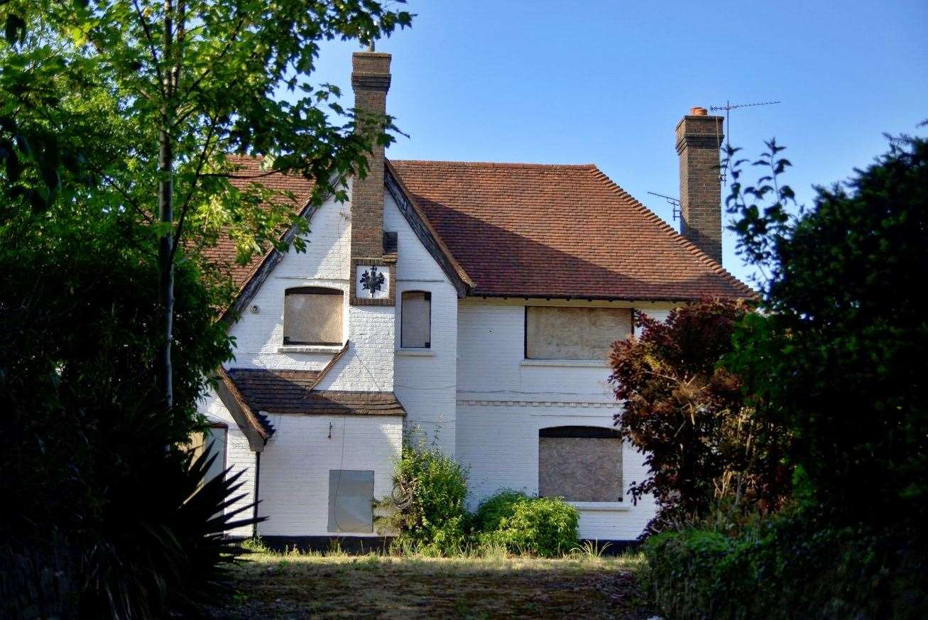 Marling Manor in Gravesend, believed to have been a German consulate ...