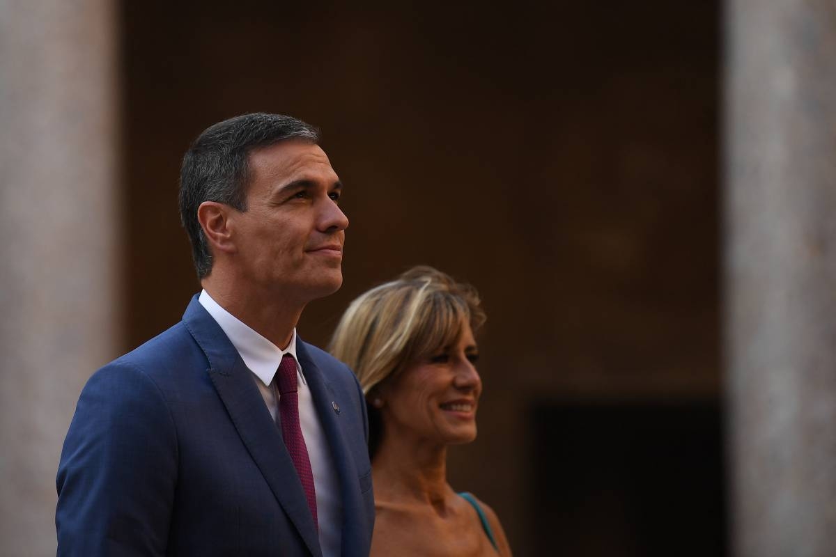 Spanish judge orders prime minister's wife to face corruption trial and ...