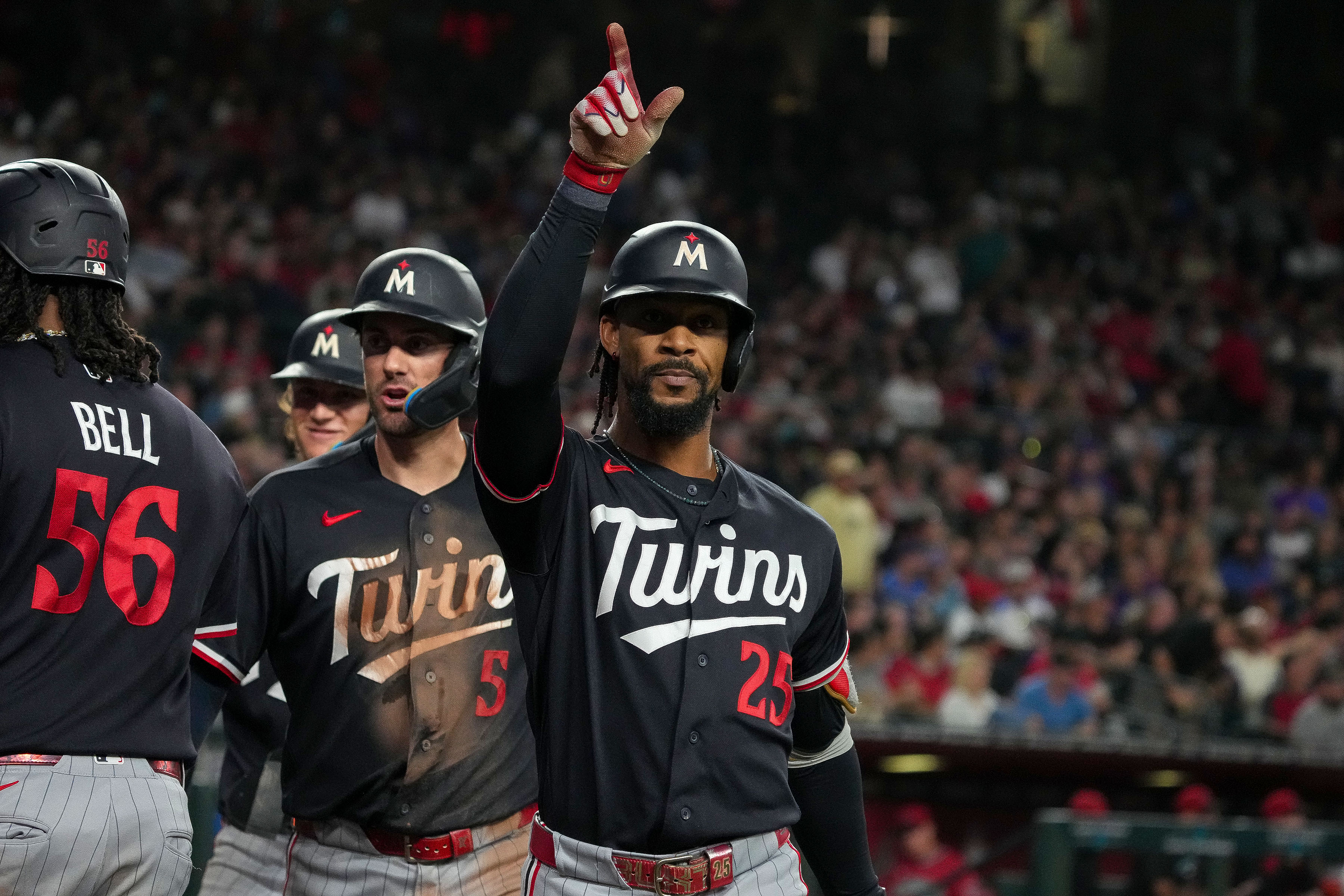Buxton hits grand slam in Twins' 10-run 5th inning against Diamondbacks