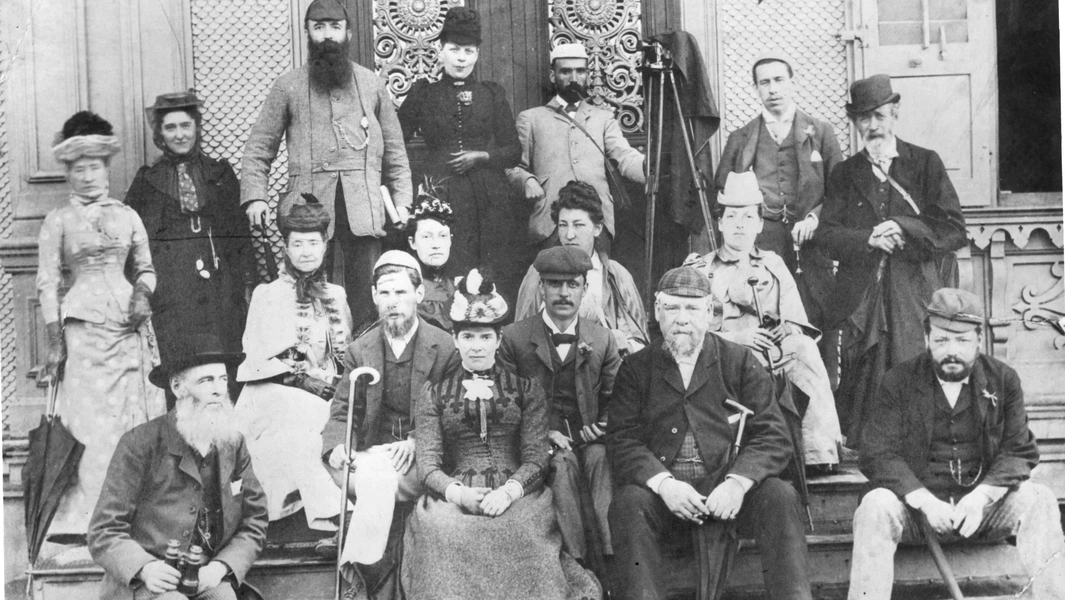 13 remarkable moments captured in the 1880s